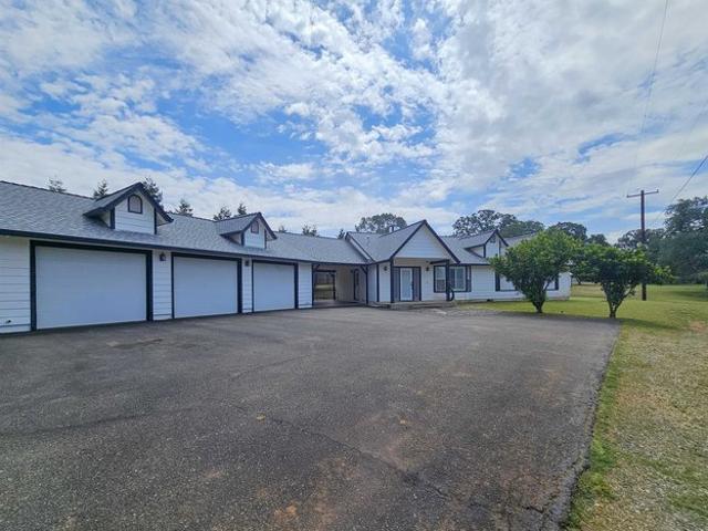 20605 Scenic Dr, Cottonwood, CA 96022