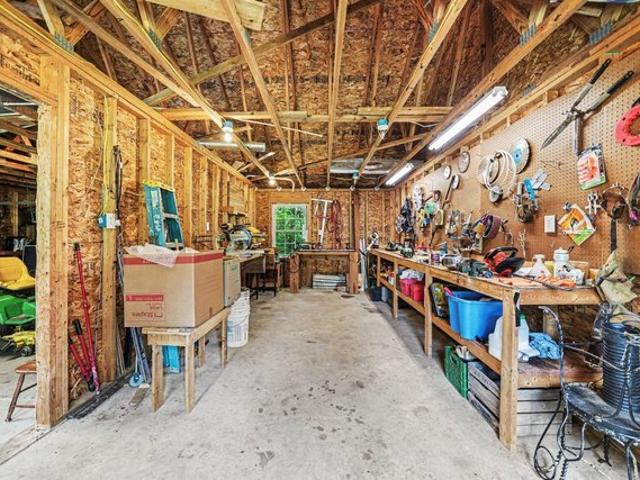 20608 Johnson Rd, South Bend, IN 46614