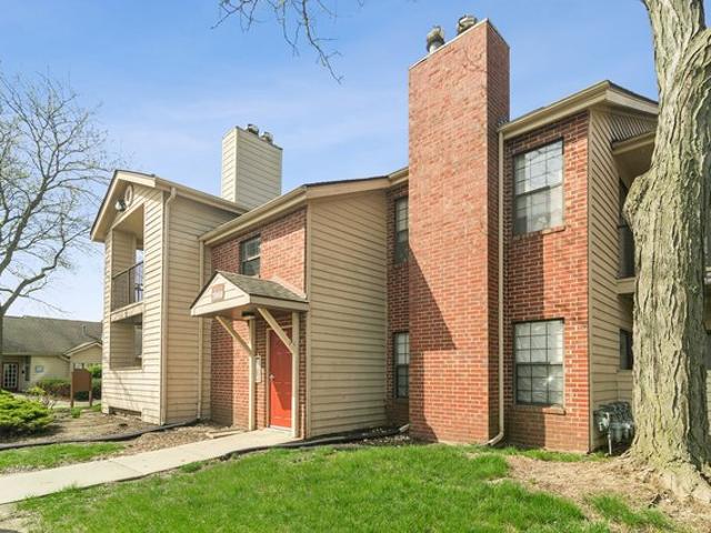 2060 N Rand Rd Apt 204, Palatine, IL 60074