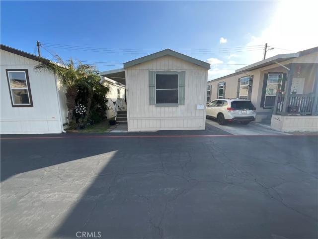 2060 Newport Blvd, Costa Mesa, CA 92627 | Compass