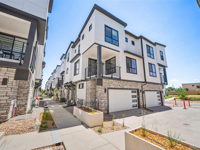 2060 S Holly Street # 1