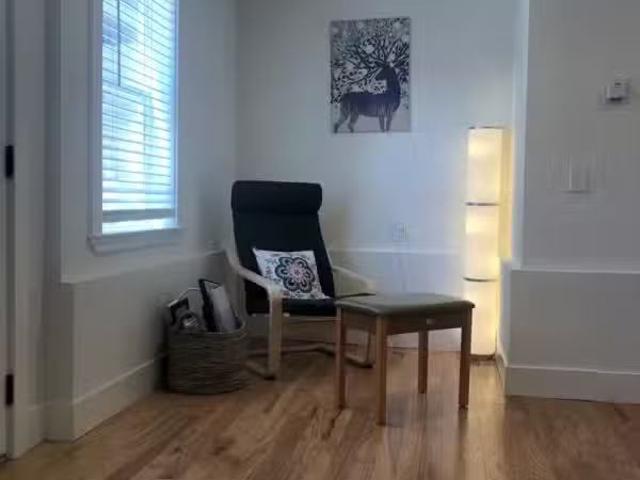 2060 San Antonio Ave #G, Alameda, CA 94501