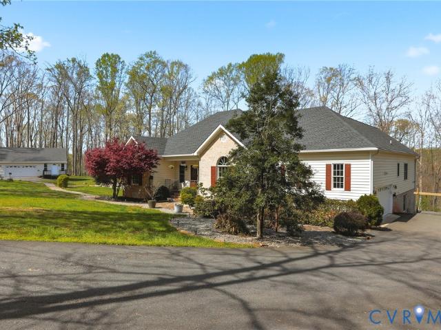 2060 Valley Springs Ct, Powhatan, VA 23139 | Compass