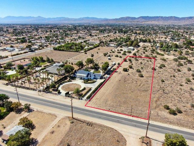 2060 W Avenue N, Palmdale, CA 93551