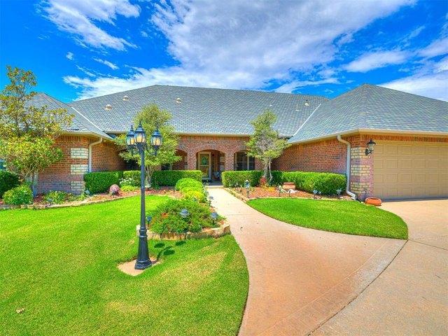 20611 Deer Springs Cir, Edmond, OK 73012