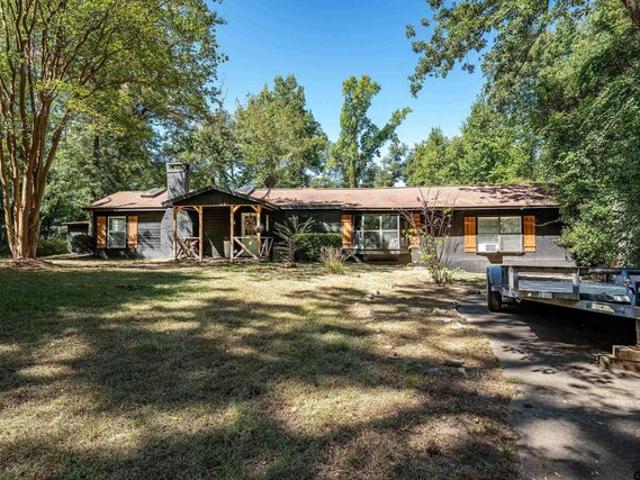 20616 E Grove Club Lake Rd, Whitehouse, TX 75791
