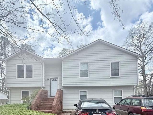 2061 Marshes Glenn Dr, Norcross, GA 30071