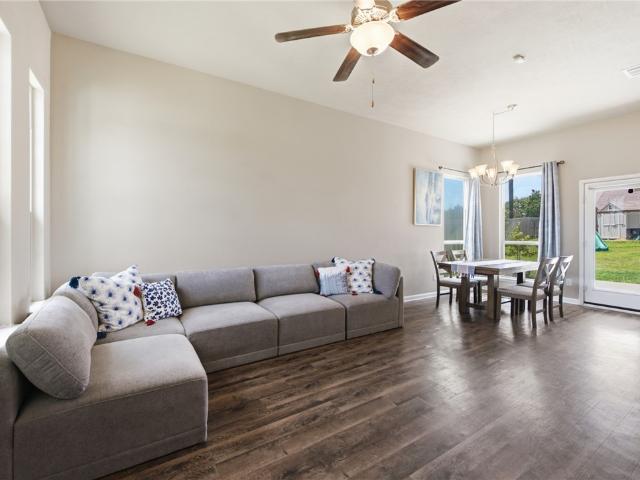 2061 Positano Loop
