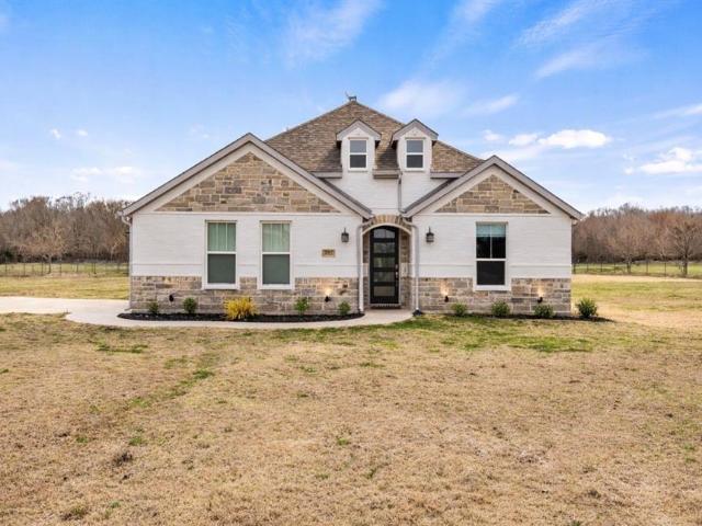 2061 S Sky Meadows Dr, Caddo Mills, TX 75135 | MLS #21232