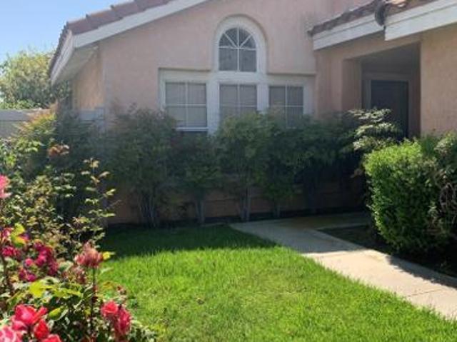 2061 Valor Dr, Corona, CA 92882