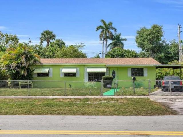 20620 22nd Ave NW, Miami Gardens, FL 33056