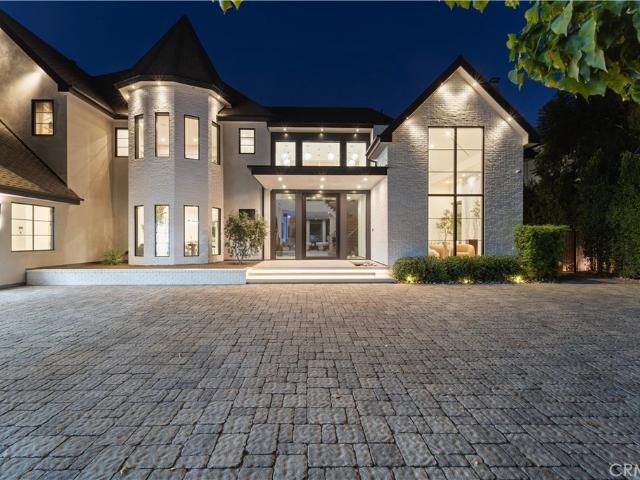 20620 Chatsboro Dr, Woodland Hills, CA 91364 | MLS #SR25241 | Compass