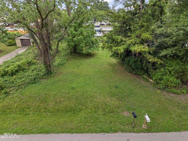 20621 Westhaven Ave, Southfield, MI 48075