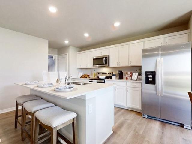 20627 Margo St, Gretna, NE 68028