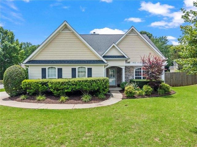 2062 Ridgestone Lndg SW, Marietta, GA 30008