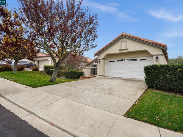 2063 Bluerock Ct, Concord, CA 94521 | MLS #41118 | Compass