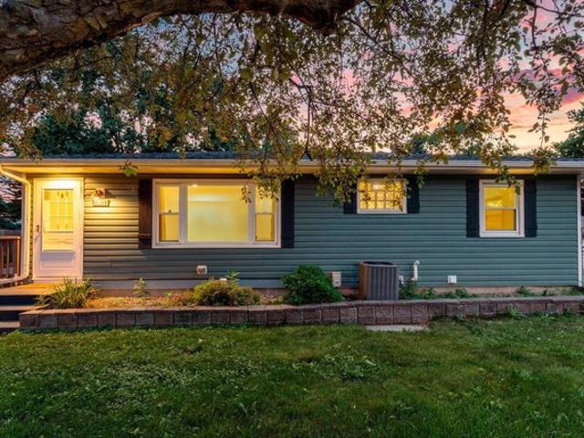 2063 Coral Ln, Eagan, MN 55122