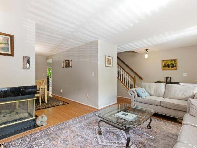 2063 Drake Ct