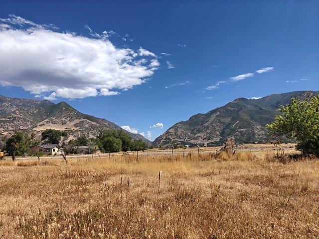 2063 E S Weber Dr, South Weber, UT 84405