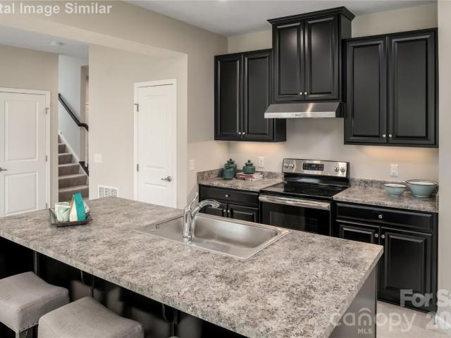 2063 Fernway Dr, Charlotte, NC 28216 | MLS #4352