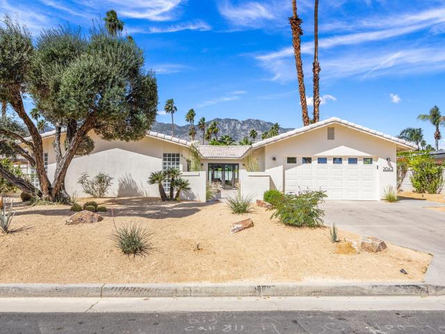 2063 S Broadmoor Dr, Palm Springs, CA 92264 | MLS #219146 | Compass