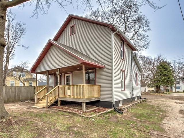 206 1/2 Ohio St, La Porte, IN 46350