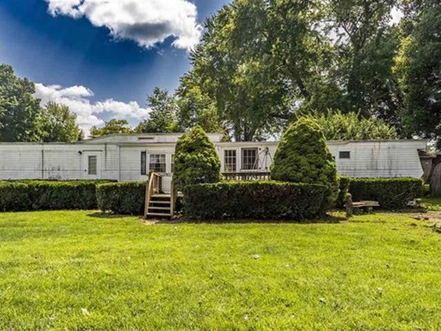 206 1/2 Railroad St, Liberty, IN 47353