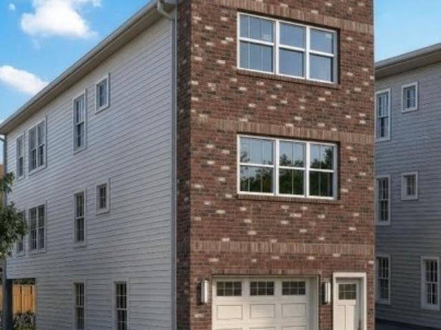 206 14th Ave, Newark, NJ 07103