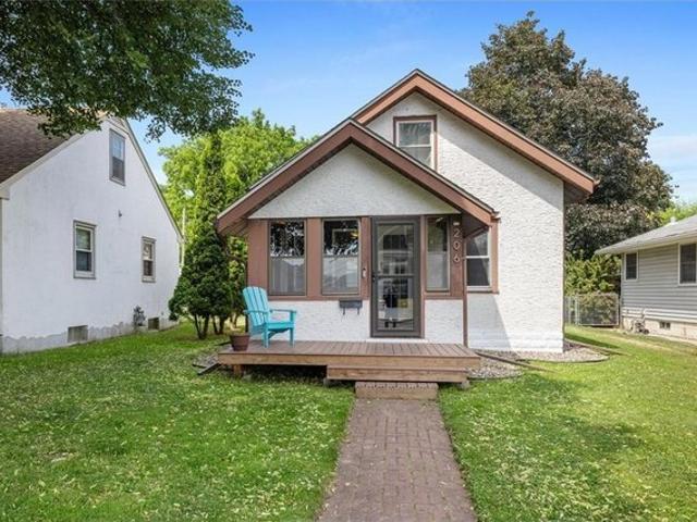 206 14th Ave S, South Saint Paul, MN 55075