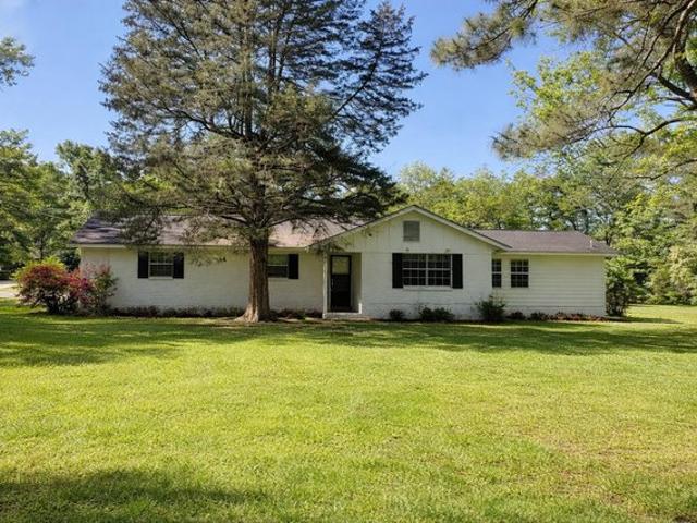 206 4th St SW, Reform, AL 35481