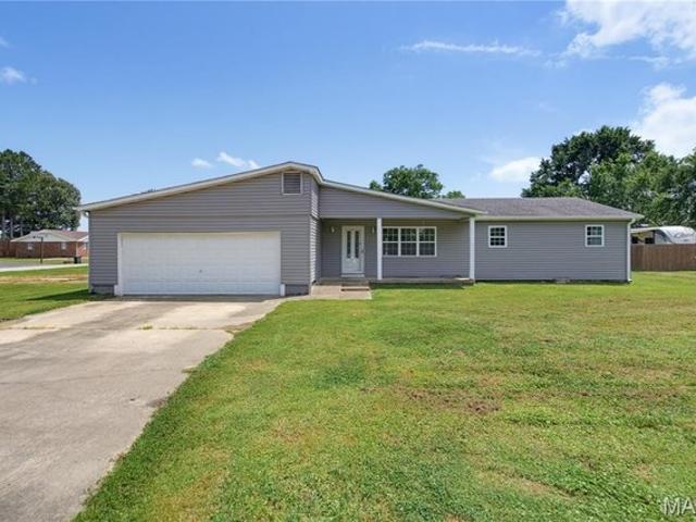 206 County Road 560, Poplar Bluff, MO 63901
