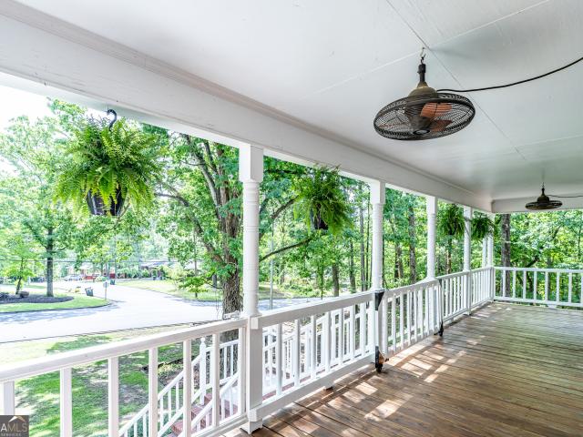 206 Coker Drive SW