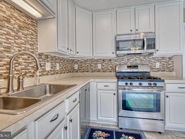 206 Colgate Drive