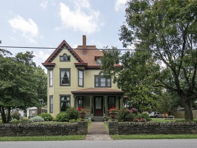 206 College Rd, North Middletown, KY 40357