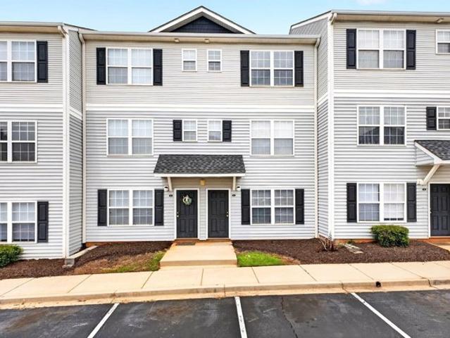 206 Campus Dr Apt F, Central, SC 29630