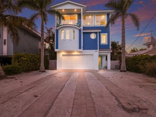 206 Church Ave, Bradenton Beach, FL 34217