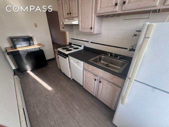 206 Chestnut Hill Ave 10, Boston, MA