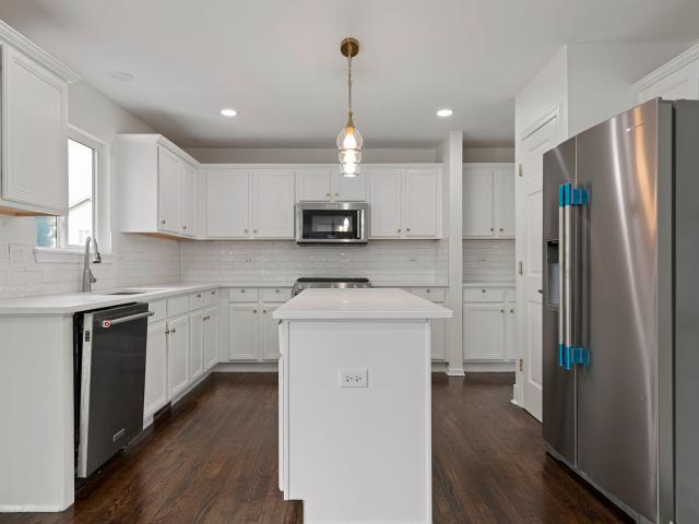 206 christine way