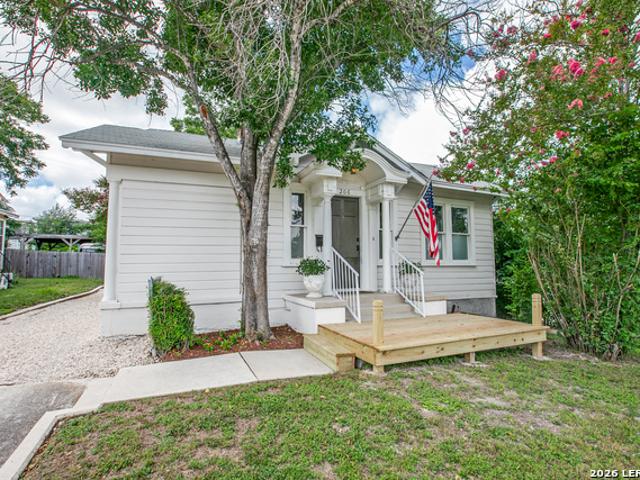 206 Claremont