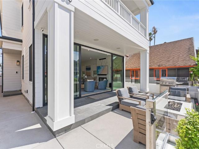206 Apolena Avenue