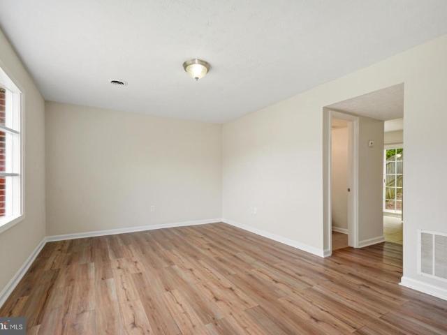 206 Ash Hollow Drive