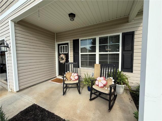 206 Ashwood Lane