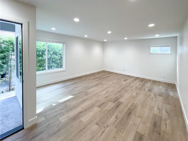 206 Avenida Victoria A