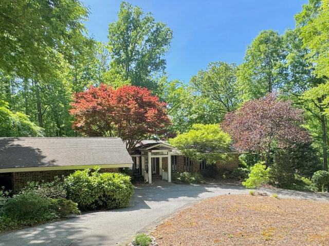 206 Beechwood Trail