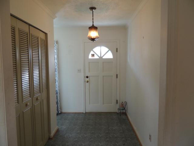 206 Bellwood Court
