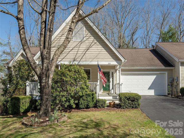 206 Black Oak Ln, Hendersonville, NC 28791 | MLS #4362