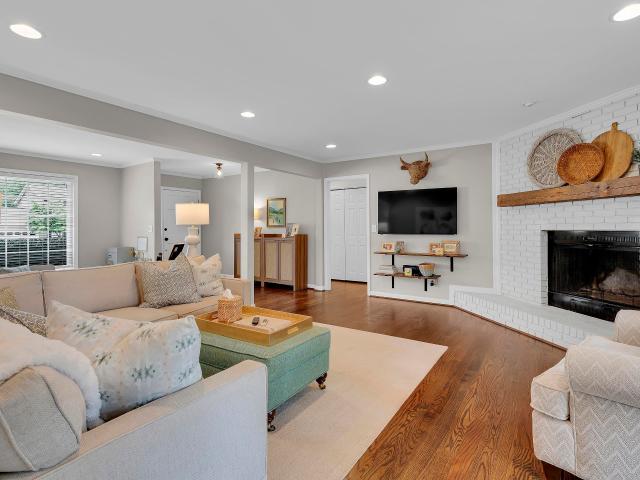 206 Bloomfield Lane
