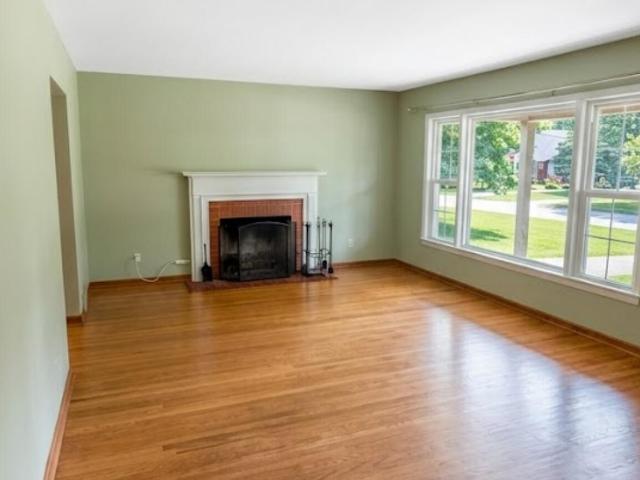 206 Bramton Rd