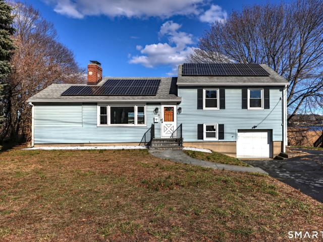 206 Bridgeview Pl, Stratford, CT 06614 | MLS #24168 | Compass