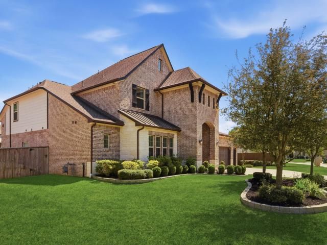 206 Bronze View Dr, Montgomery, TX 77316 | MLS #37255 | Compass